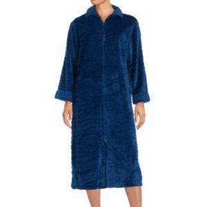 Miss Elaine | Intimates & Sleepwear | Miss Elaine Textured Fleece Long ...